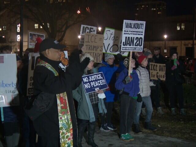 Hundreds protest in Milwaukee after Minneapolis shooting during ICE ...
