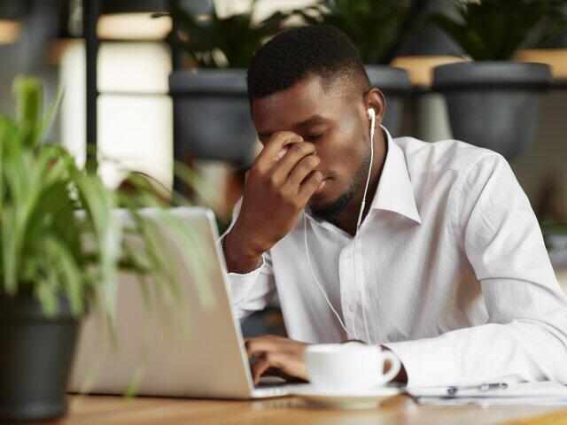 Gen Z workers start new trend: "rage applying" - NewsBreak