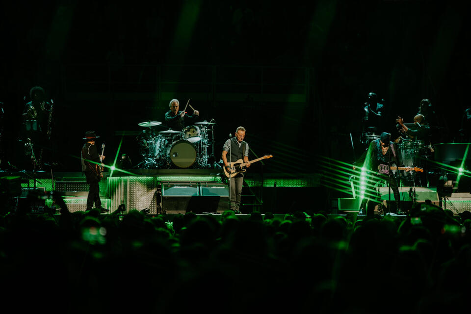 Bruce Springsteen makes the wait worth it for Albany fans - NewsBreak