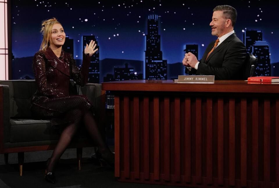 Miley Cyrus on Getting Engaged, Her Phobia of Paper & Writing a Song ...