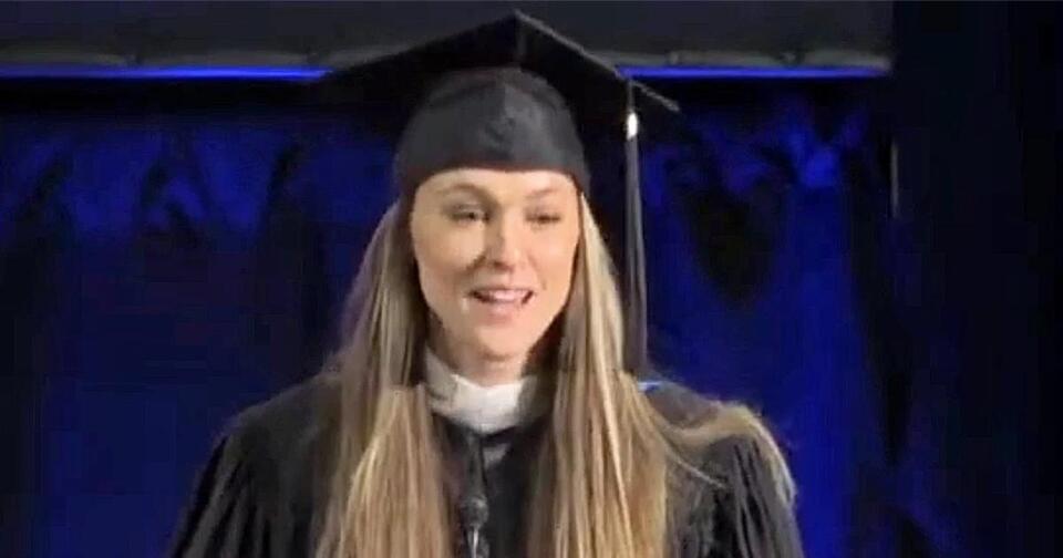 Kylie Kelce reflects on being mom of 3 during commencement speech: 'We are winging it' - NewsBreak