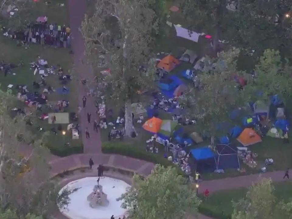 Protest organizers meeting with USC President as UC Irvine joins list ...