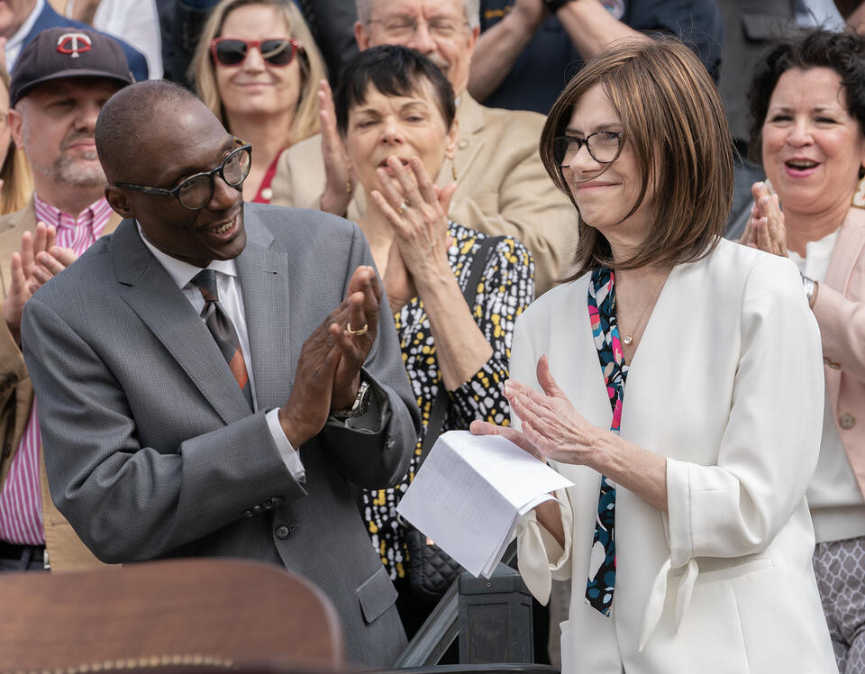 Minnesota legislators mourn the life of friend, leader Kari Dziedzic ...