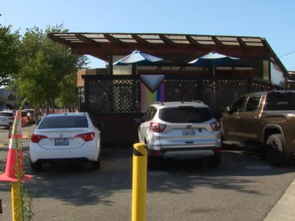 Small business struggles: Ballard restaurant to close after building ...