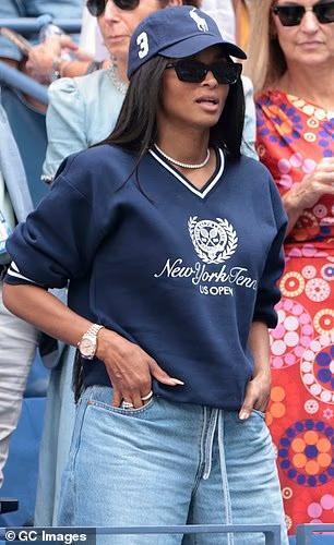 Wife of superstar NFL quarterback turns heads with chic US Open outfit ...