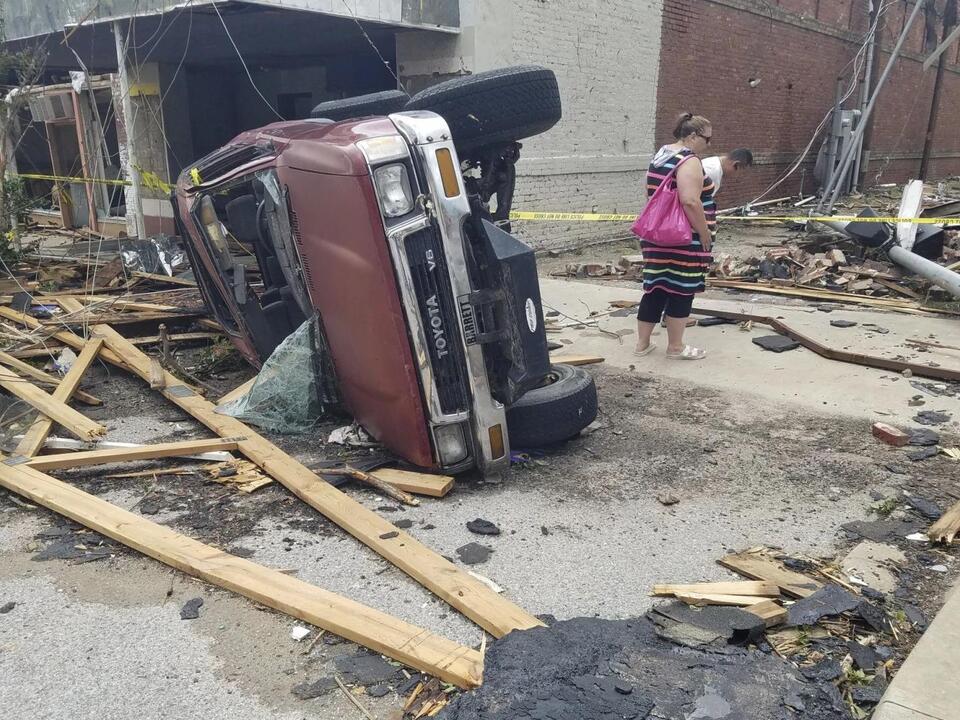 Tornadoes kill 4 in Oklahoma, leaving trail of destruction and ... Tornadoes kill 4 in Oklahoma, leaving trail of destruction and ...