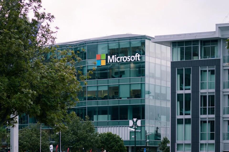Microsoft’s $4 Billion AI Training for 20 Million ‘Puts People First ...