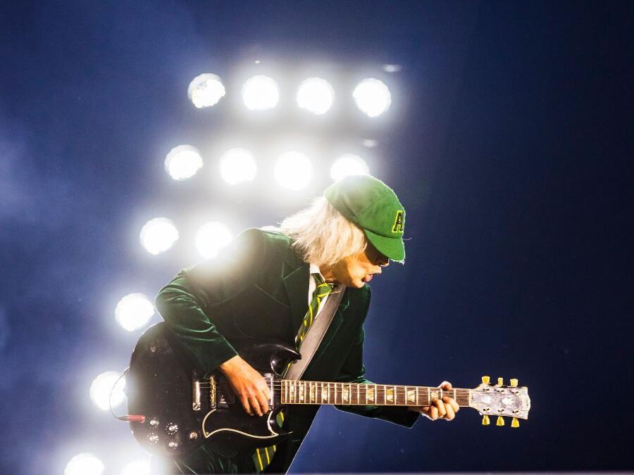AC/DC just kicked off their first tour in 8 years with a new bass ...