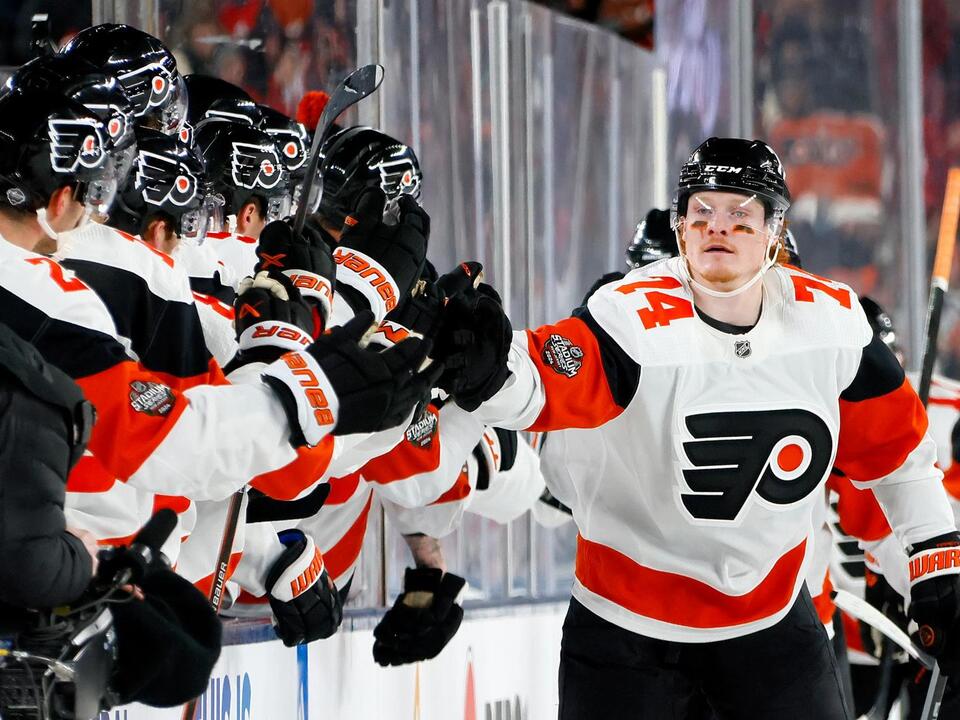 3 takeaways: Flyers lose to Devils at MetLife Stadium