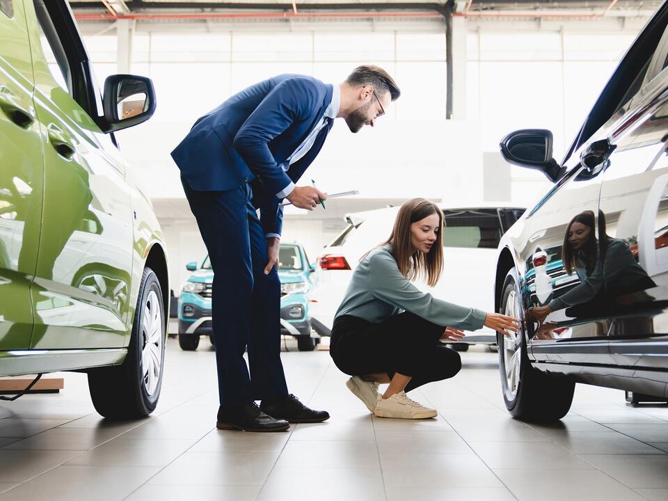 5 Questions To Ask a Car Dealer That Could Save $200 a Month on Car ...