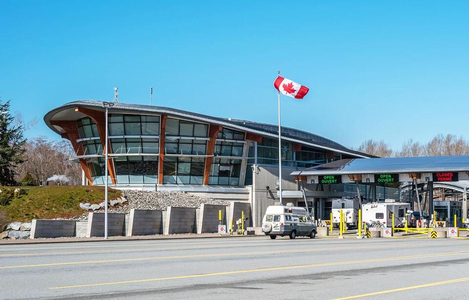 WSDOT granted nearly $7 million to update Whatcom County border signage