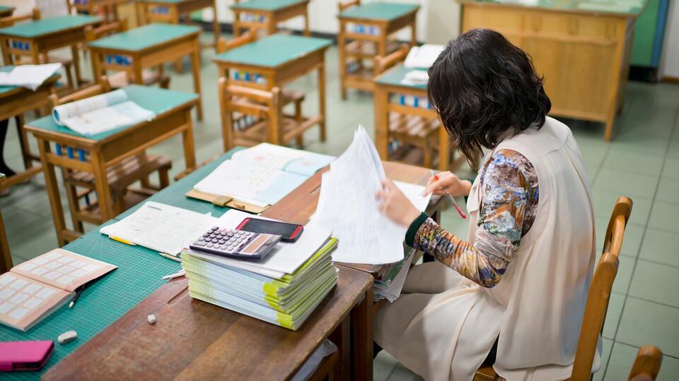Lawmakers extend teacher preparation program amid pleas from parents ...