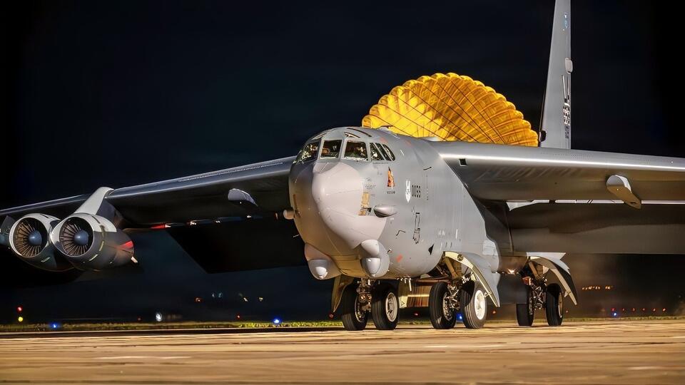 ‘Super’ B-52J Bomber Is Coming to the U.S. Air Force: Summed Up in 3 ...