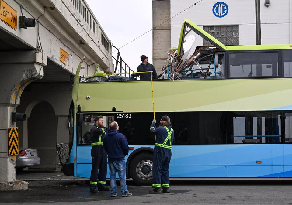 STA pulls double-decker buses from streets, updates injury count on bus ...