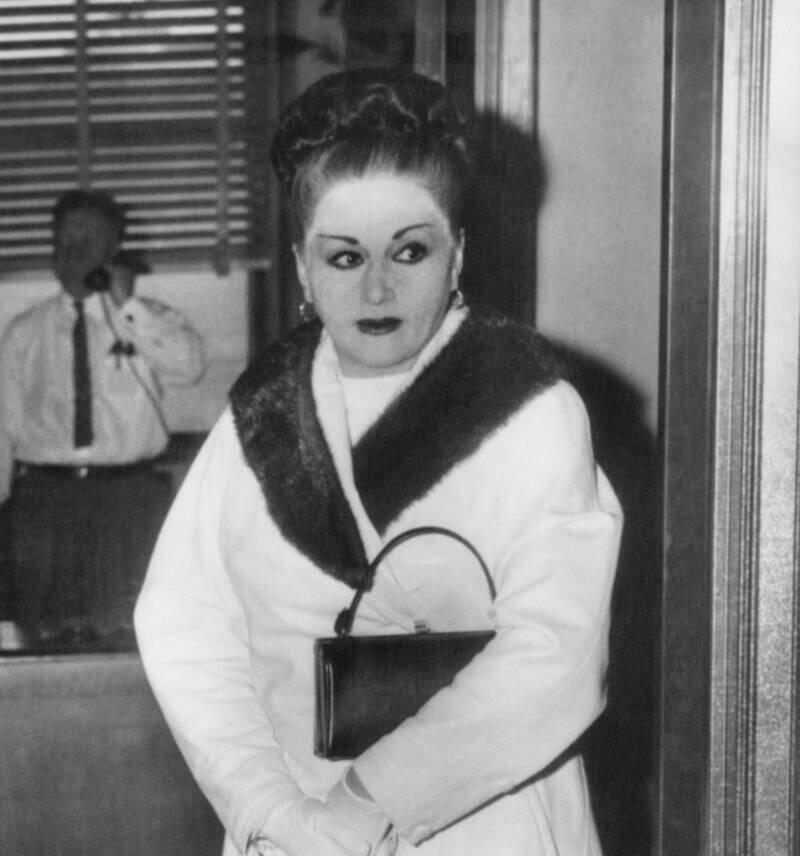 9 Shocking Stories Of Real Mob Wives Who Spent Their Lives With History ...