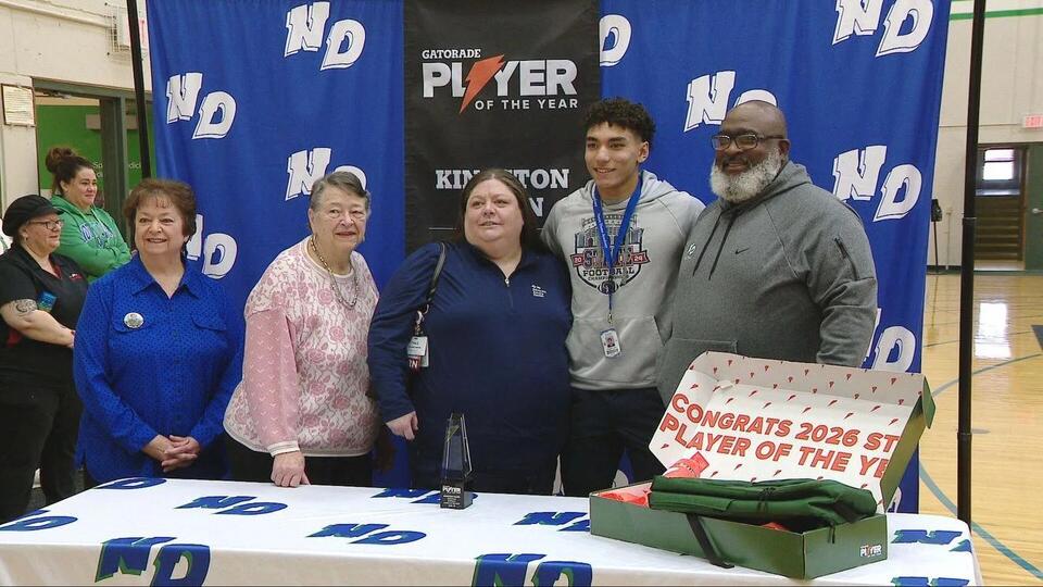 Notre Dame star Kingston Allen surprised with Gatorade Player of the ...