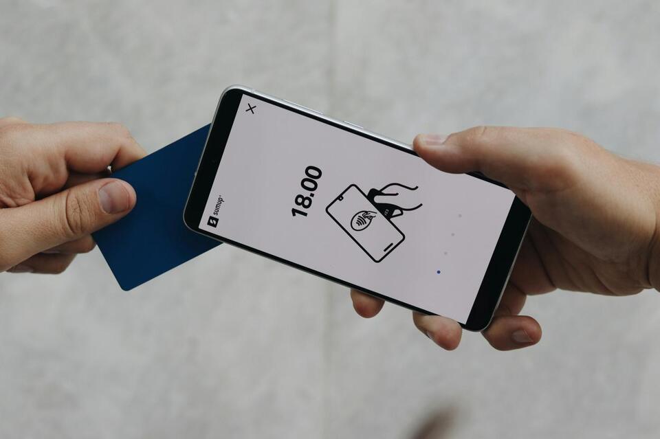 Central New Yorkers Warned About “Ghost Tapping” Tap-to-Pay Scam ...