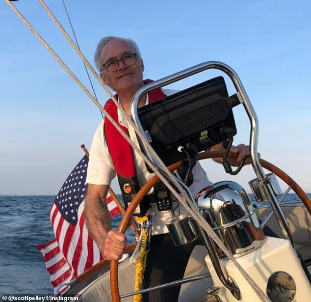 Scott Pelley goes scorched earth on Bari Weiss as he calls for her ...