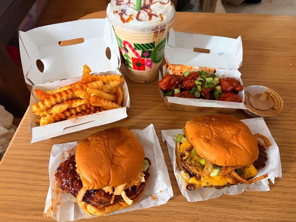 I Tried Shake Shack’s Korean-Style Menu & This Item Steals The Show ...