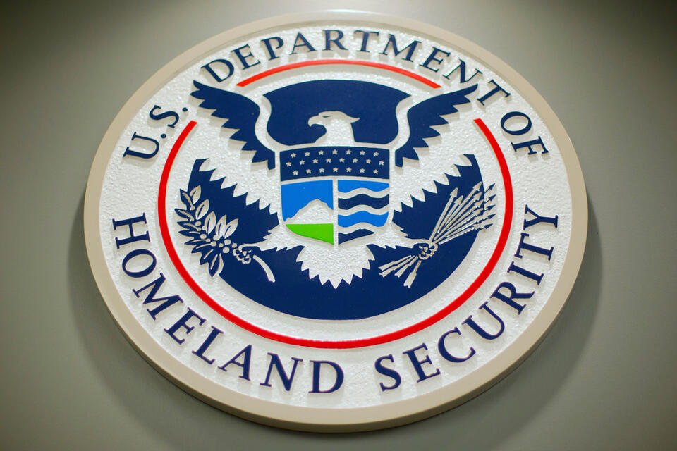Judge halts DHS arrests of refugees awaiting green cards in Minnesota ...
