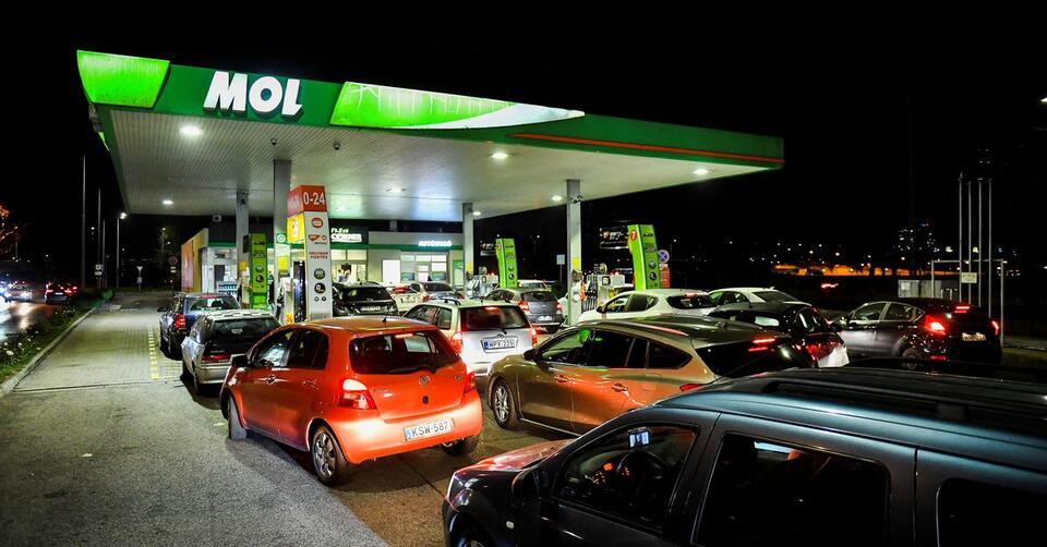 Hungarian government scraps price cap on fuels as shortage worsens ...