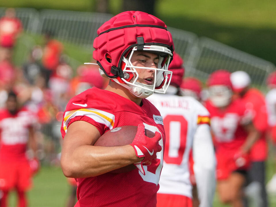 Ex Chiefs Rugby Star Louis Rees-Zammit Signs With AFC Rival