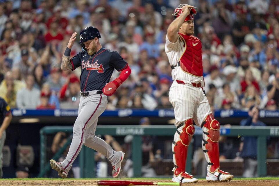 Braves place outfielder Jake Fraley on injured list with oblique injury ...