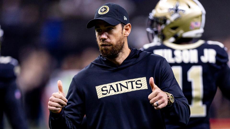 Las Vegas Raiders Eyes Kubiak, Webb for Next Head Coach - NewsBreak