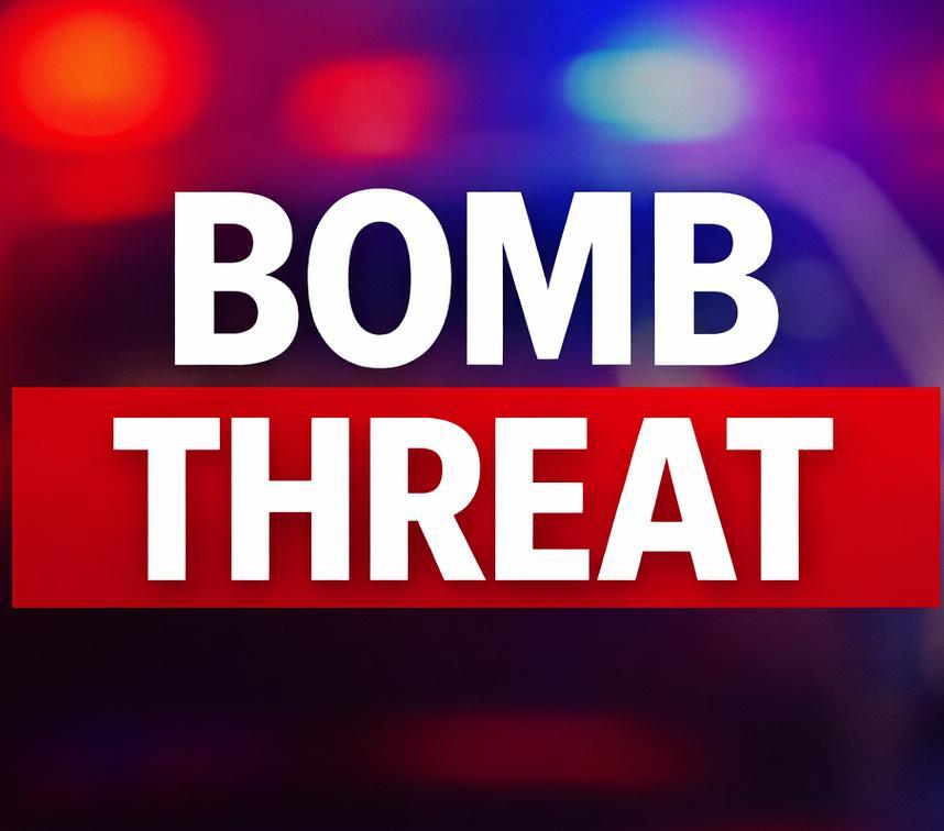 Murray State University closes multiple buildings after bomb threat ...