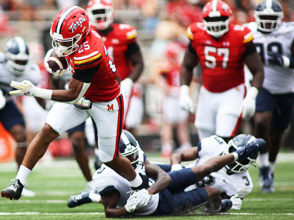Terrifying Hit On Quarterback Leads To Targeting Ejection In Week 1 Matchup