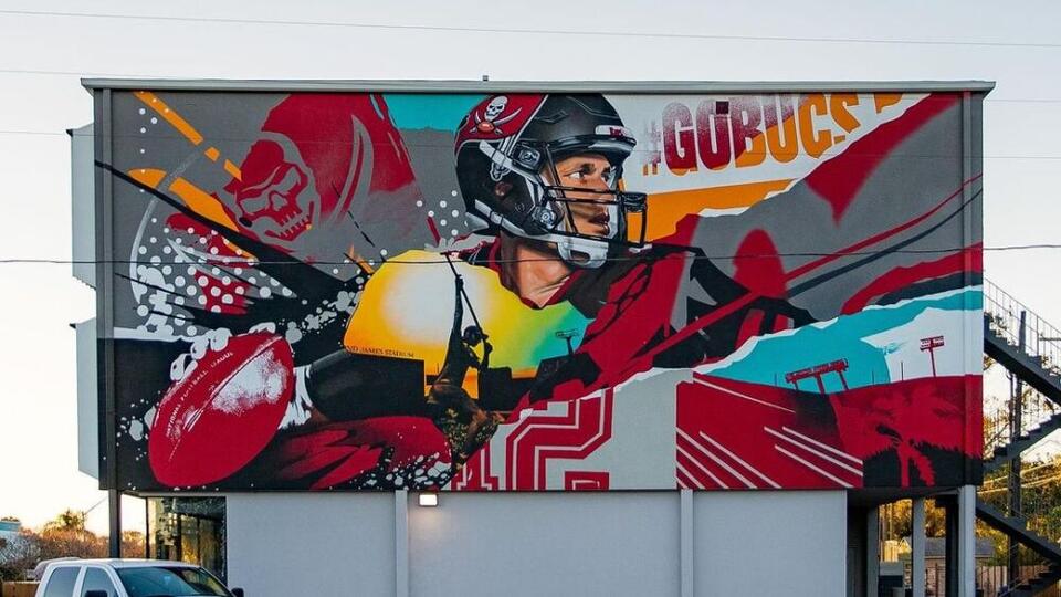 19 murals in Tampa Bay - NewsBreak
