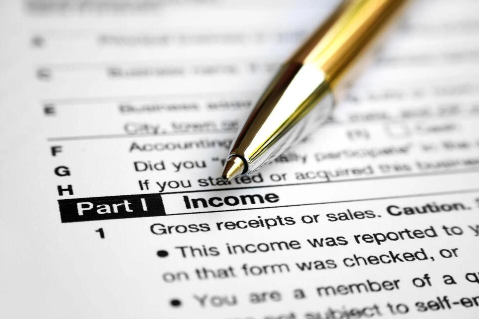 Tax season 2025: When you can start filing taxes, and when taxes are due - NewsBreak