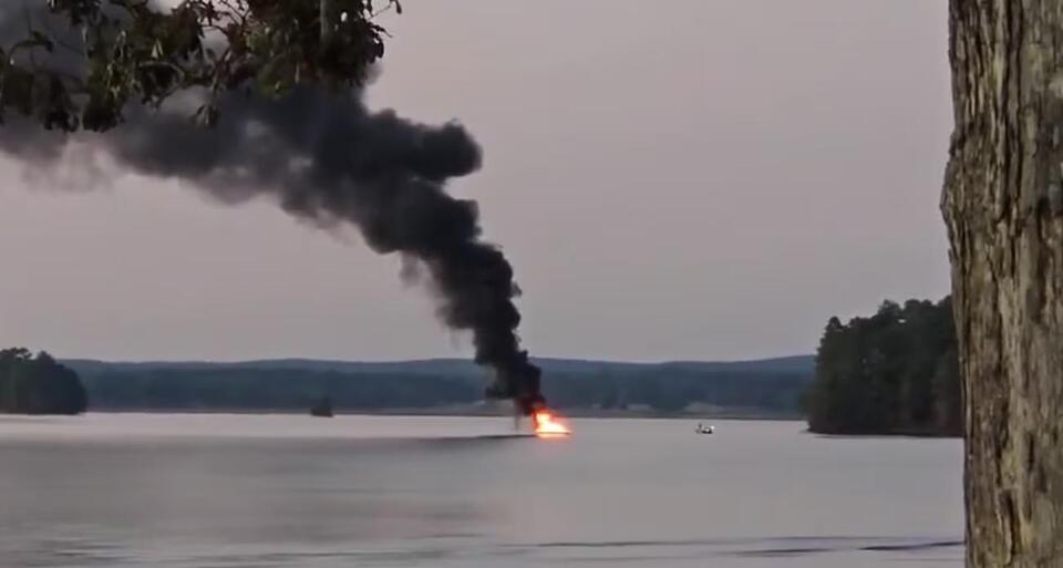 Father, son escape boat fire on Lake Martin - NewsBreak