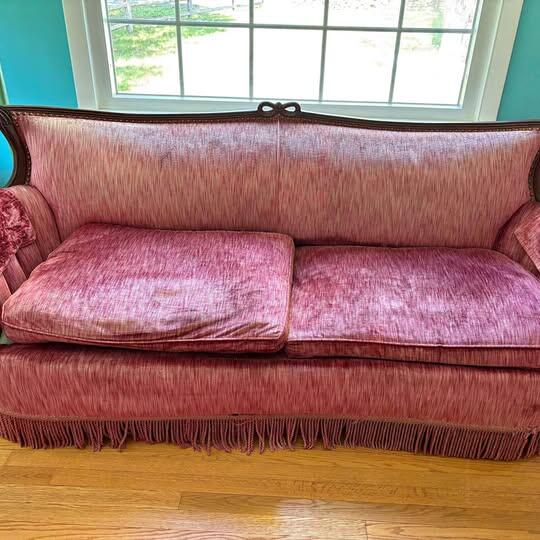 🎁 Freebies Up for Grabs in Simsbury Right Now - NewsBreak