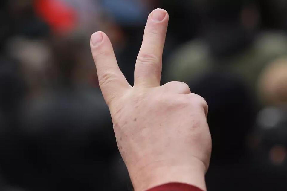 The One-Hit Wonders Who Just Couldn’t Stop Hitting the Charts - NewsBreak