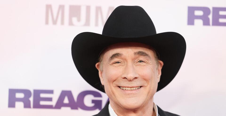 Music Icon Opens Up About How First Manager Stole Everything and Left ...