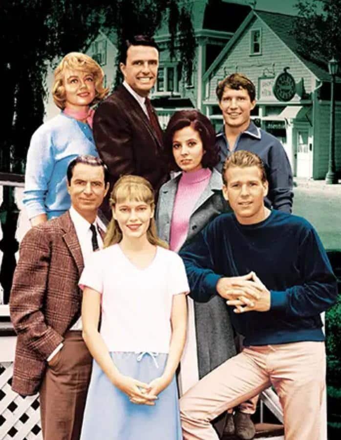 25 TV Shows That Changed Lead Actors - NewsBreak