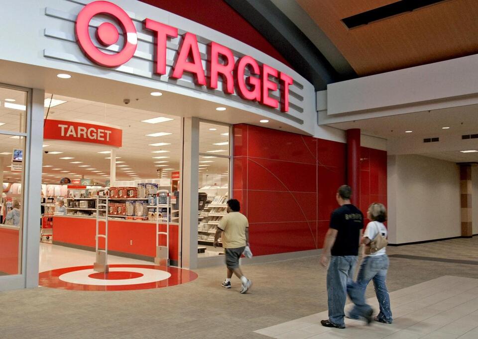 Target CEO Brian Cornell steps down; Michael Fiddelke takes over after ...