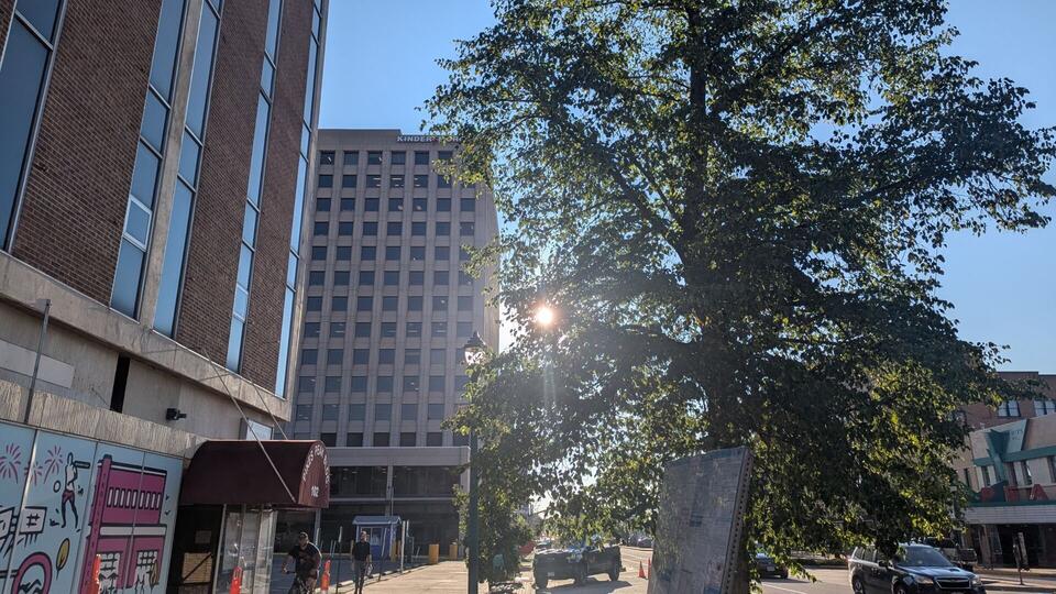 Colorado Springs weather: Warm Wednesday with slightly hazy skies ...