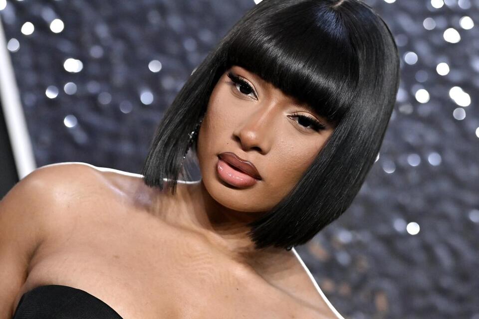 Over It? Megan Thee Stallion Seemingly Addresses Klay Thompson Split In ...