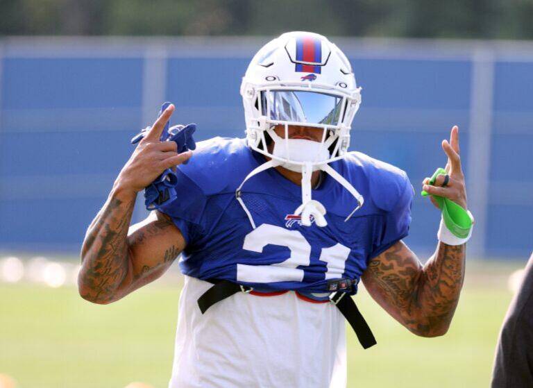 Jordan Poyer’s wife Rachel Bush reveals secret to keeping relationship ...