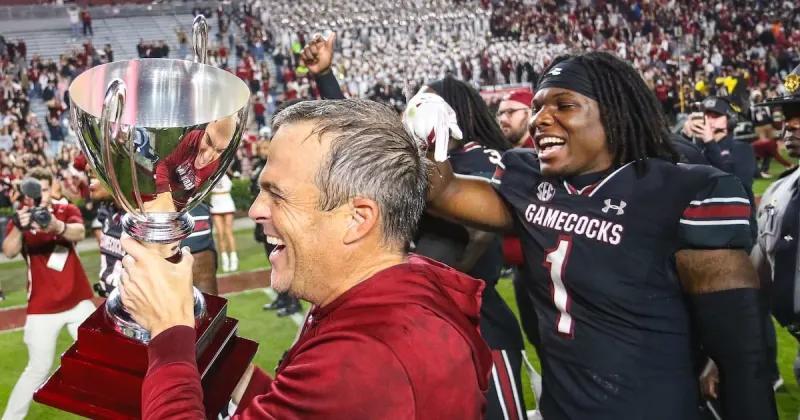 Shane Beamer celebrates win over Virginia Tech with father Frank, touts ...