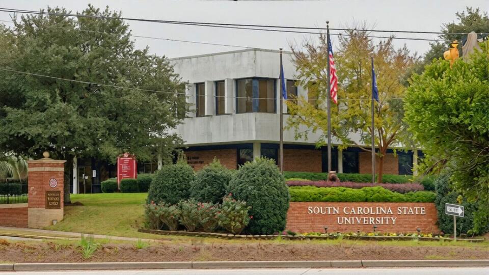 Shooting at South Carolina State University dorm kills 2, wounds 1 ...