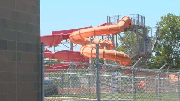 Memorial Park Aquatic Center in Pasco closed after near-drowning ...