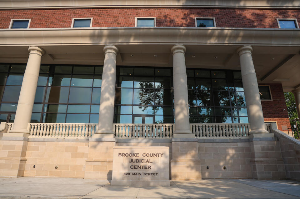 Hancock County man confesses to the 1987 murder of his dad in Brooke ...