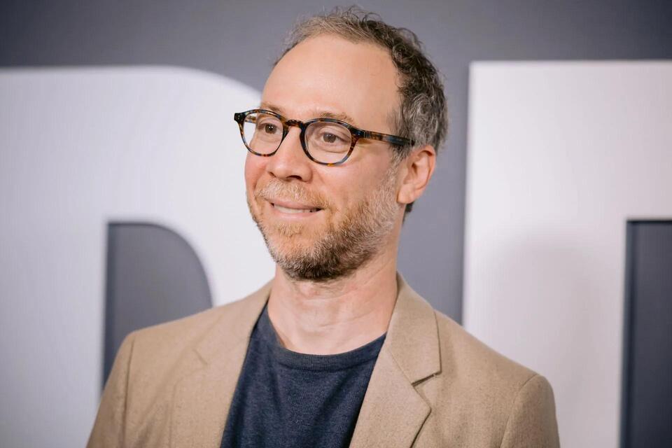 HBO MAX has officially greenlit TBBT spin-off series Stuart Fails to ...