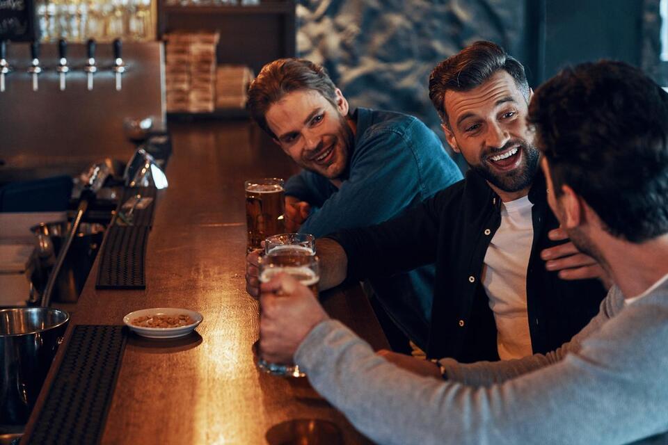 Why Are So Many Men Struggling to Make New Friends After 40? - NewsBreak