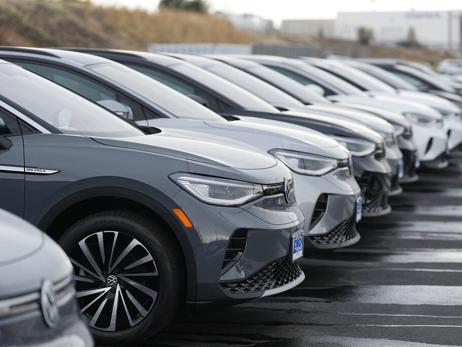 Car dealerships revert to paper orders after cyberattacks on software ...