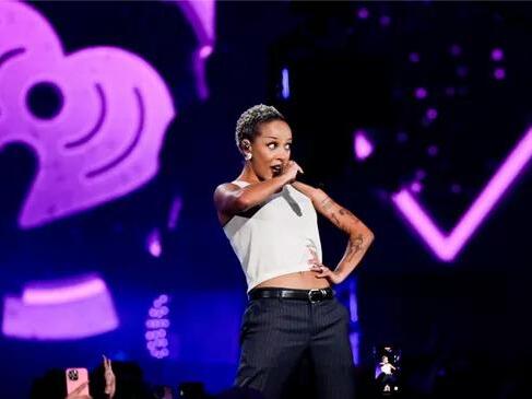 Doja Cat Unleashes Her 'Demons' In Commanding Performance