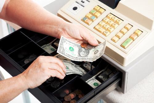 Louisiana workers see boost as ‘No Tax on Tips’ becomes law - NewsBreak